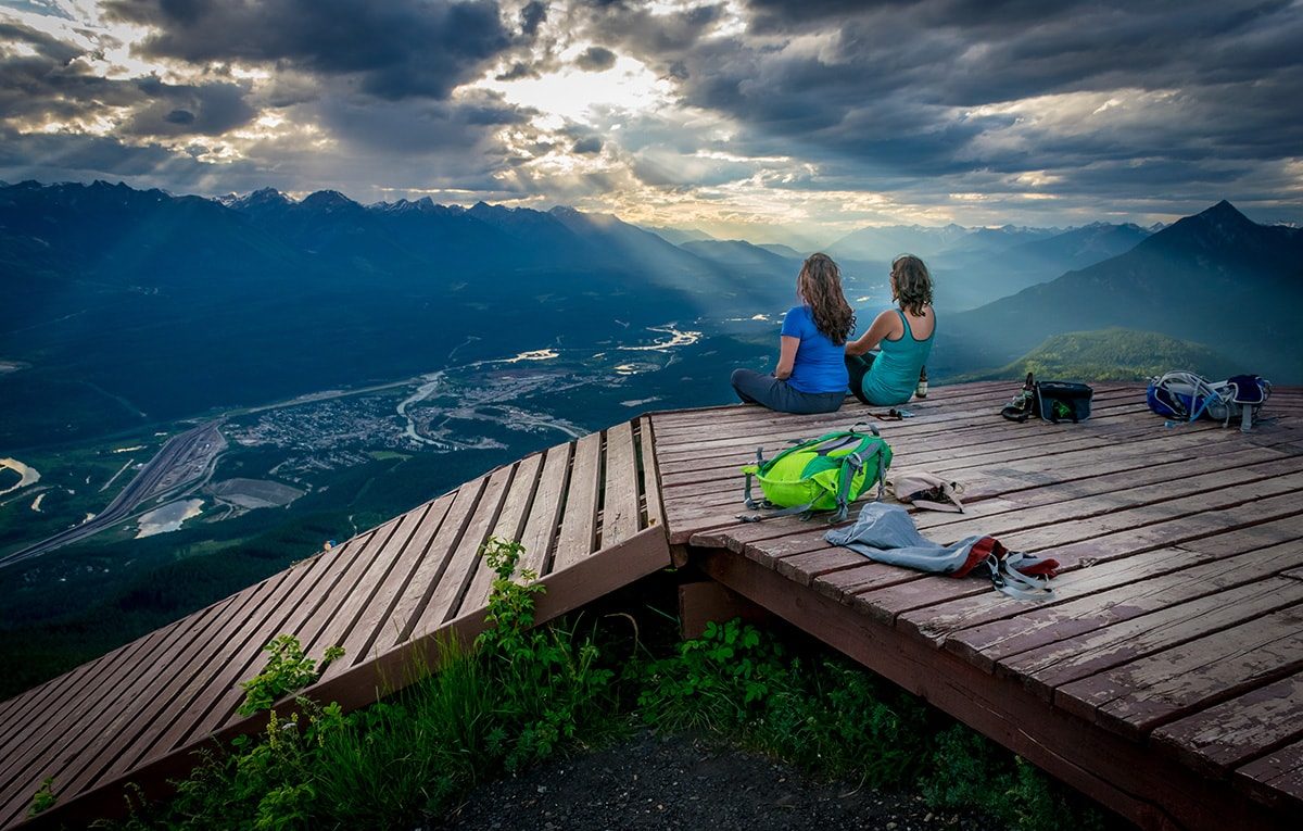 5 Benefits of Small Town Living - Our Small Town Lifestyle in Golden, BC