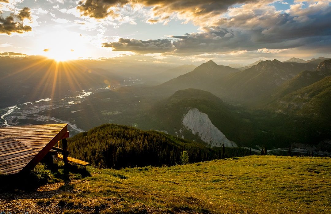 10 Instagram Worthy Spots in Golden, BC - Best Places to Take Photos